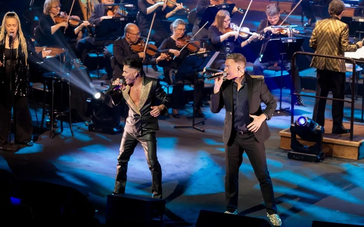 Anthony Callea & Tim Campbell Deliver the Goods